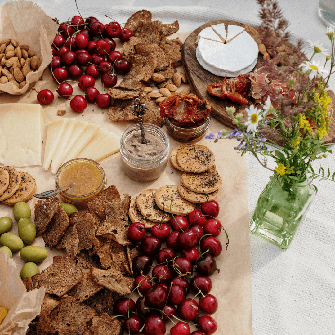 Grazing Tables | cheeseandcharmcharcuterie.com
